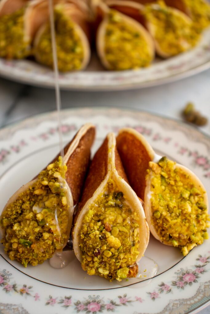 Qatayef Asafiri / Atayef bil Ashta (Middle Eastern Cream Filled ...