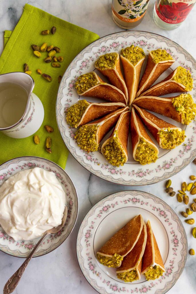 Qatayef Asafiri / Atayef bil Ashta (Middle Eastern Cream Filled ...