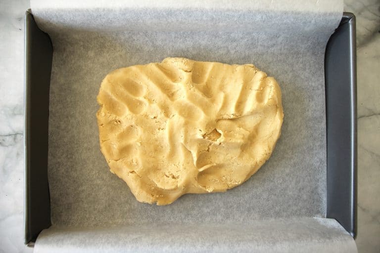 Russian Pirog with Apricot Preserves - Mission Food Adventure