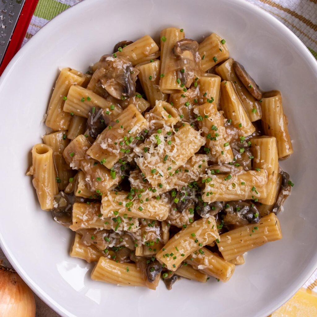 Älplermagronen (Swiss Alpine Macaroni and Cheese) - Mission Food Adventure