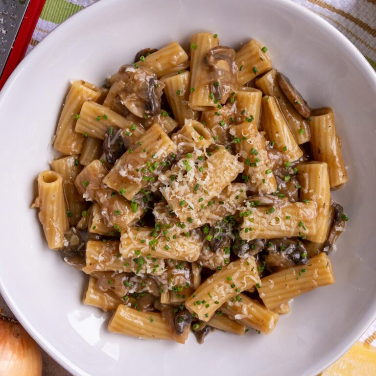 Älplermagronen (Swiss Alpine Macaroni and Cheese) - Mission Food Adventure